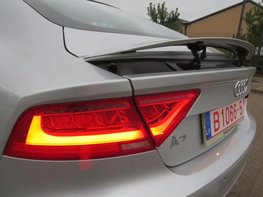 Pelēks Audi A7 Sportback 2011 Rīga, ar dzinēja tilpumu 3.00 L un nobraukumu 260 tūkst. km par 11450 €, foto 12 vietnē AUTOMOTO.COM.LV