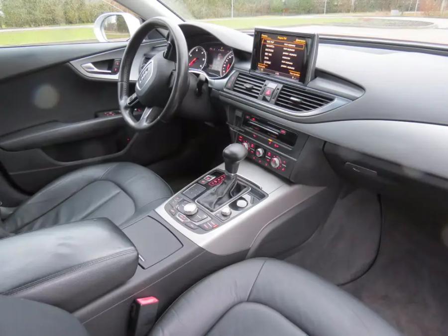 Pelēks Audi A7 Sportback 2011 Rīga, ar dzinēja tilpumu 3.00 L un nobraukumu 260 tūkst. km par 11450 €, foto 17 vietnē AUTOMOTO.COM.LV
