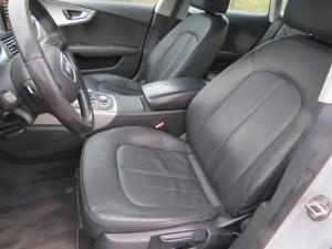 Pelēks Audi A7 Sportback 2011 Rīga, ar dzinēja tilpumu 3.00 L un nobraukumu 260 tūkst. km par 11450 €, foto 19 vietnē AUTOMOTO.COM.LV