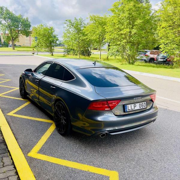Pelēks Audi A7 Sportback 2011 Klaipėda, ar dzinēja tilpumu 2.97 L un nobraukumu 217 tūkst. km par 10990 €, foto 2 vietnē AUTOMOTO.COM.LV