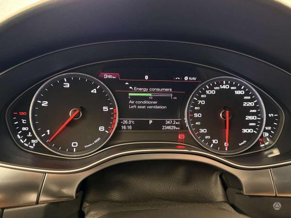Grey Audi A7 Sportback 2011 in Vilnius, with an engine capacity of 3.00 L and mileage of 235 thousand km for 14800 €, photo 9 on AUTOMOTO.COM.LV