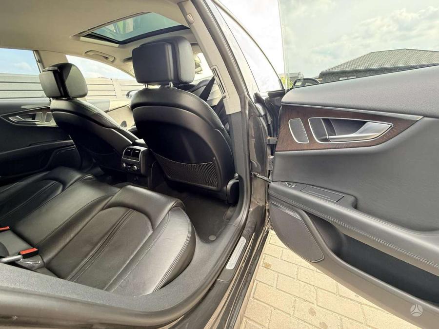 Серый Ауди А7 Спортбек 2011 в Вильнюс, объемом двигателя 3.00 л и пробегом 235 тыс. км за 14800 €, фото 48 на AUTOMOTO.COM.LV