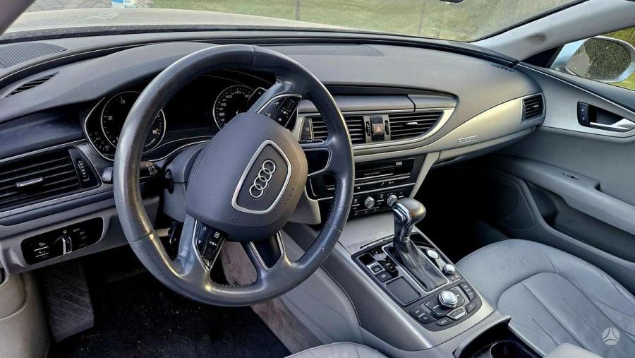 Pelēks Audi A7 Sportback 2011 Kaišiadorys, ar dzinēja tilpumu 3.00 L un nobraukumu 260 tūkst. km par 9200 €, foto 11 vietnē AUTOMOTO.COM.LV