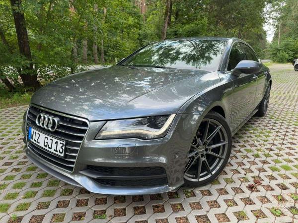 Grey Audi A7 Sportback 2011 in Vilnius, with an engine capacity of 2.97 L and mileage of 288 thousand km for 11900 €, photo 2 on AUTOMOTO.COM.LV