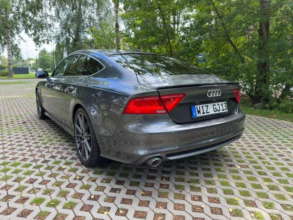 Grey Audi A7 Sportback 2011 in Vilnius, with an engine capacity of 2.97 L and mileage of 288 thousand km for 11900 €, photo 4 on AUTOMOTO.COM.LV