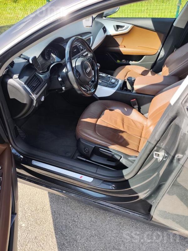 Grey Audi A7 Sportback 2011 in Rezekne, with an engine capacity of 3.00 L and mileage of 339 thousand km for 13700 €, photo 4 on AUTOMOTO.COM.LV