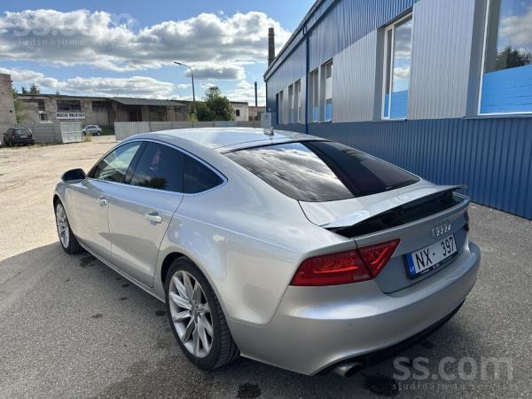 Pelēks Audi A7 Sportback 2011 Daugavpils, ar dzinēja tilpumu 3.00 L un nobraukumu 226 tūkst. km par 12500 €, foto 5 vietnē AUTOMOTO.COM.LV