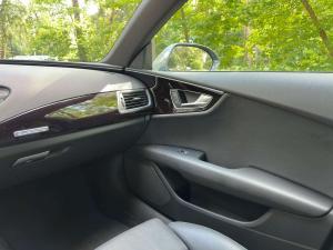 Pelēks Audi A7 Sportback 2011 Viļņa, ar dzinēja tilpumu 2.97 L un nobraukumu 288 tūkst. km par 10370 €, foto 33 vietnē AUTOMOTO.COM.LV