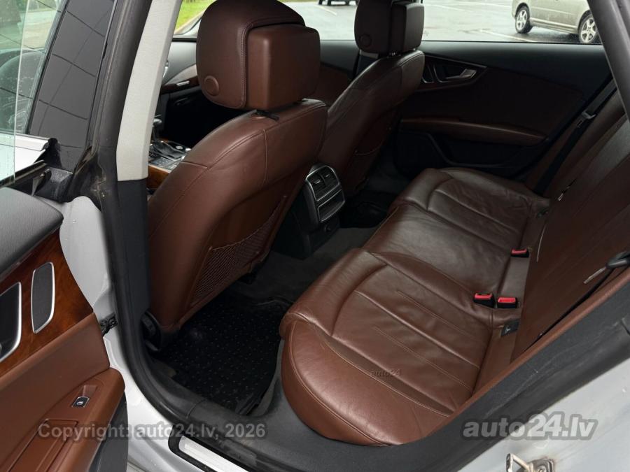 Pelēks Audi A7 Sportback 2011 Tartu, ar dzinēja tilpumu 3.00 L un nobraukumu 420 tūkst. km par 6999 €, foto 9 vietnē AUTOMOTO.COM.LV