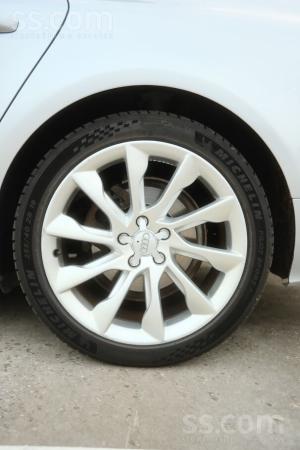 Pelēks Audi A7 Sportback 2011 Rīga, ar dzinēja tilpumu 3.00 L un nobraukumu 380 tūkst. km par 11450 €, foto 13 vietnē AUTOMOTO.COM.LV