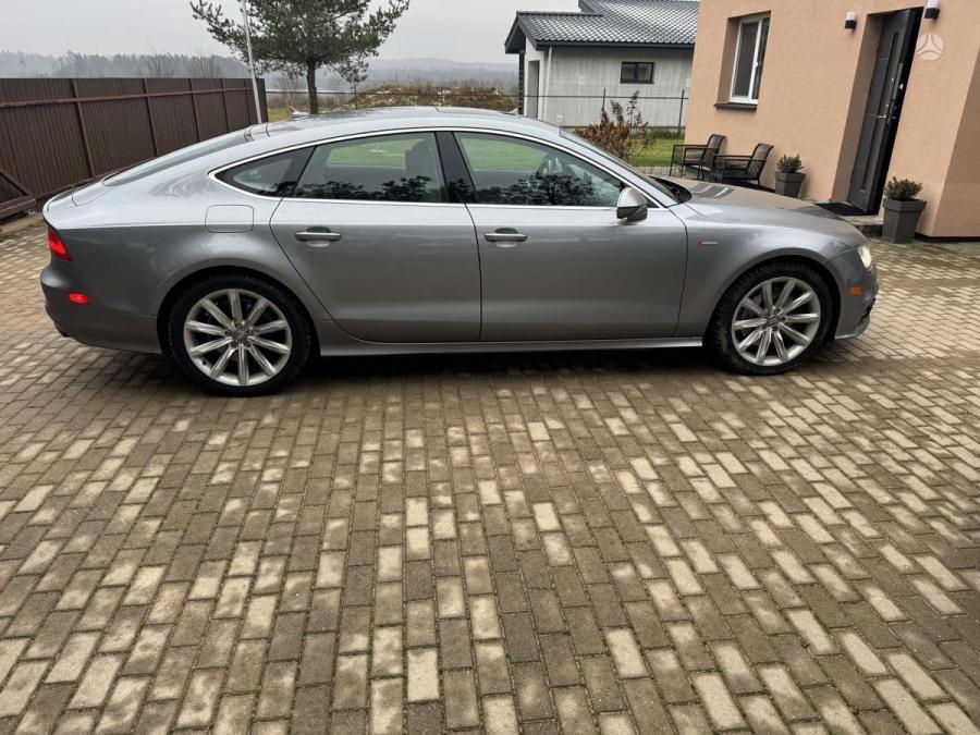 Grey Audi A7 Sportback 2012 in Vilnius, with an engine capacity of 3.00 L and mileage of 167 thousand km for 13499 €, photo 3 on AUTOMOTO.COM.LV