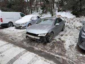 Grey Audi A7 Sportback 2012 in Vilnius, with an engine capacity of 3.00 L and mileage of 368 thousand km for 5300 €, photo 3 on AUTOMOTO.COM.LV
