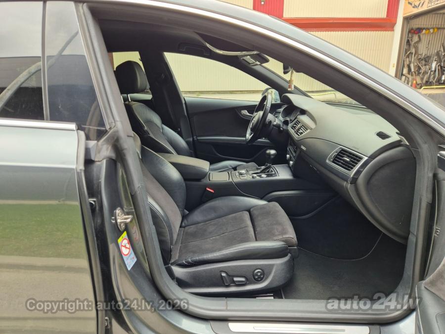 Pelēks Audi A7 Sportback 2012 Tallina, ar dzinēja tilpumu 3.00 L un nobraukumu 240 tūkst. km par 12990 €, foto 11 vietnē AUTOMOTO.COM.LV