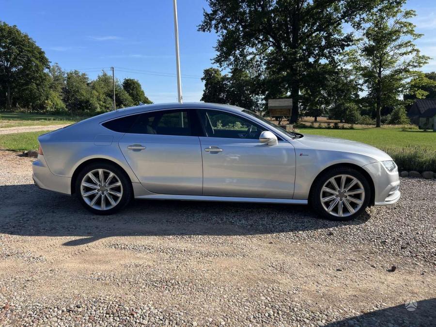 Pelēks Audi A7 Sportback 2012 Marijampole, ar dzinēja tilpumu 3.00 L un nobraukumu 146 tūkst. km par 11500 €, foto 5 vietnē AUTOMOTO.COM.LV