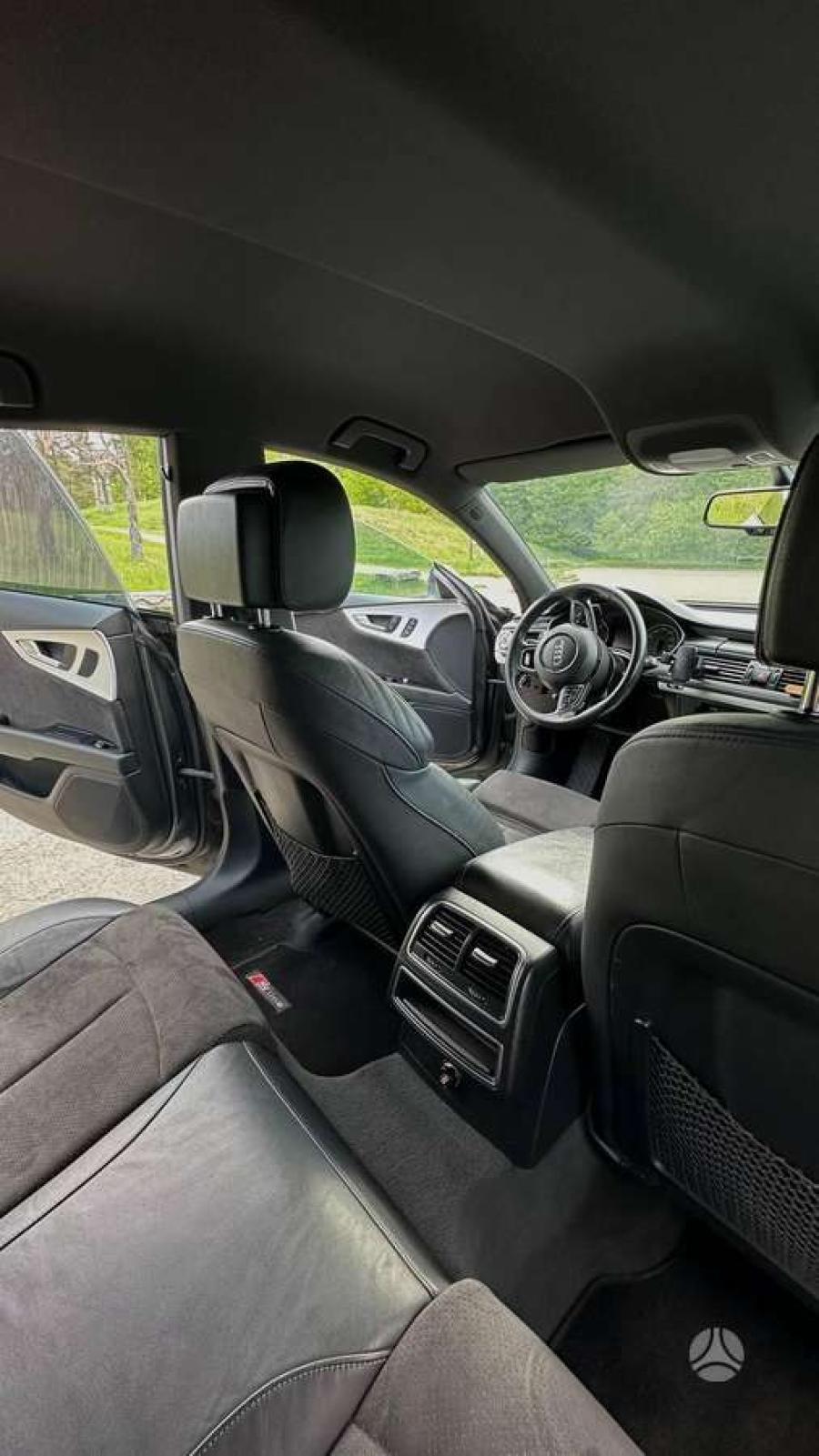 Grey Audi A7 Sportback 2012 in Siauliai, with an engine capacity of 3.00 L and mileage of 318 thousand km for 11300 €, photo 9 on AUTOMOTO.COM.LV