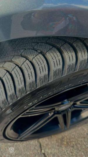 Grey Audi A7 Sportback 2012 in Siauliai, with an engine capacity of 3.00 L and mileage of 318 thousand km for 11300 €, photo 15 on AUTOMOTO.COM.LV