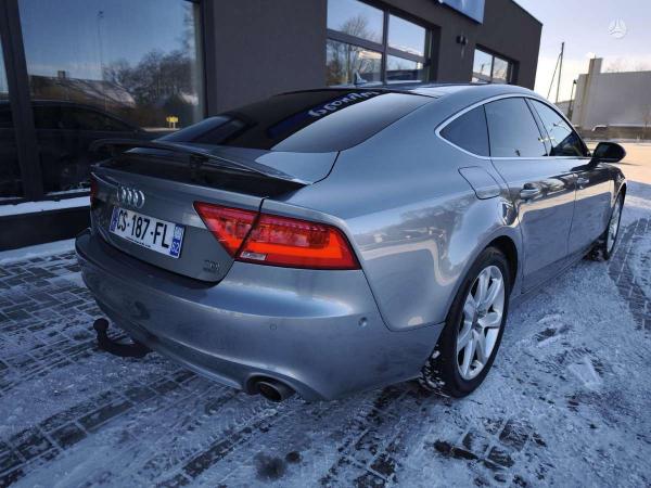 Pelēks Audi A7 Sportback 2013 Tauragė, ar dzinēja tilpumu 3.00 L un nobraukumu 272 tūkst. km par 11700 €, foto 3 vietnē AUTOMOTO.COM.LV
