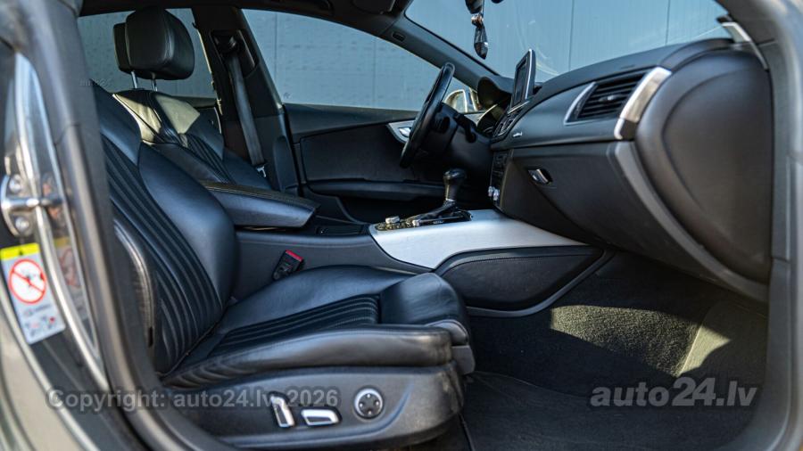 Grey Audi A7 Sportback 2013 in Tallinn, with an engine capacity of 3.00 L and mileage of 220 thousand km for 19000 €, photo 10 on AUTOMOTO.COM.LV