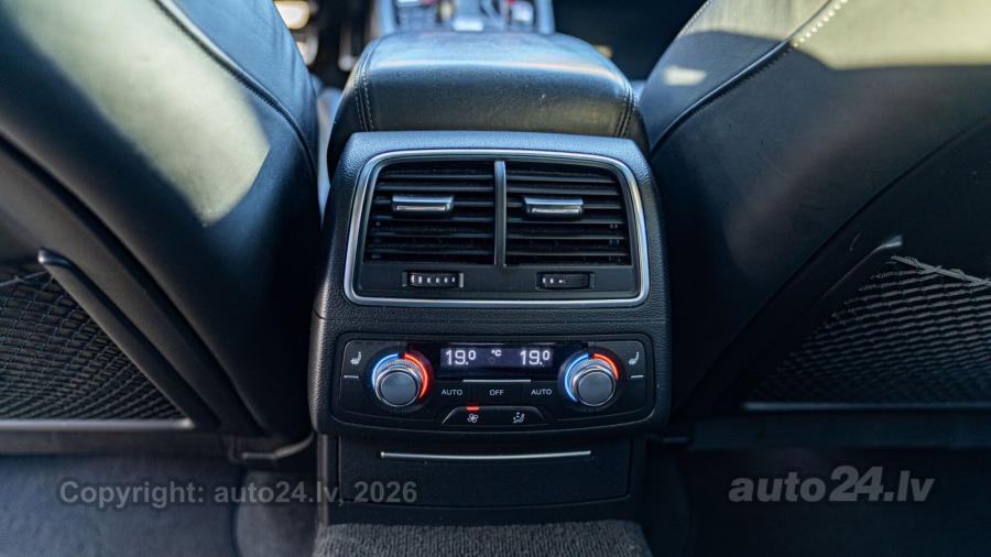 Grey Audi A7 Sportback 2013 in Tallinn, with an engine capacity of 3.00 L and mileage of 220 thousand km for 19000 €, photo 15 on AUTOMOTO.COM.LV