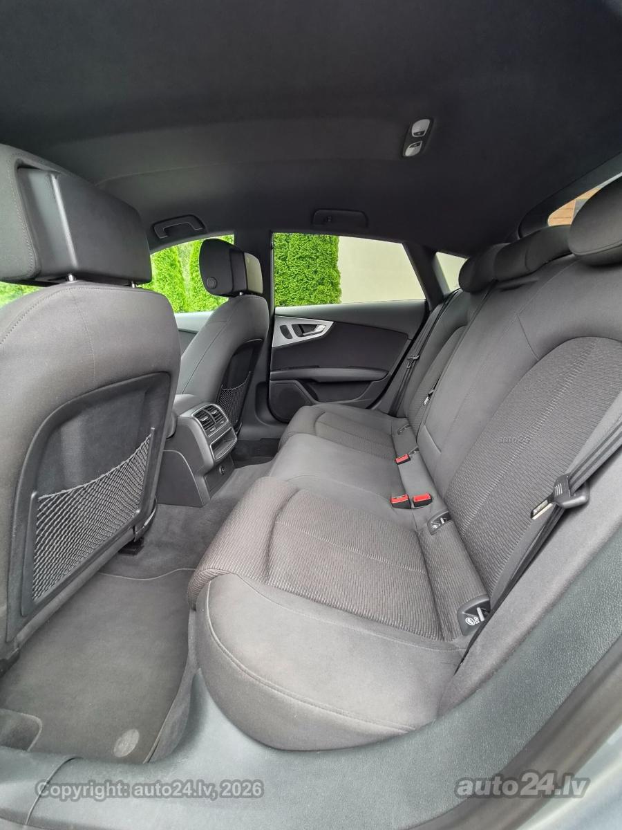 Pelēks Audi A7 Sportback 2014 Tallina, ar dzinēja tilpumu 3.00 L un nobraukumu 216 tūkst. km par 16500 €, foto 9 vietnē AUTOMOTO.COM.LV