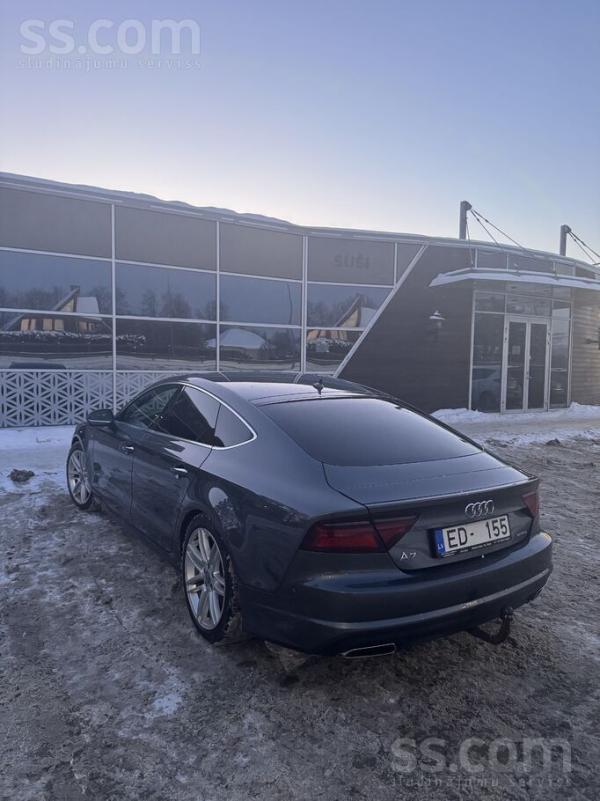Grey Audi A7 Sportback 2015 in Ogre, with an engine capacity of 3.00 L and mileage of 249 thousand km for 17800 €, photo 2 on AUTOMOTO.COM.LV