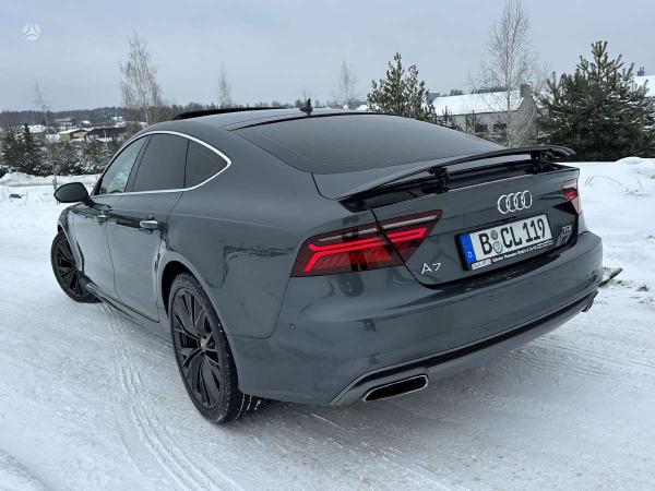 Grey Audi A7 Sportback 2015 in Vilnius, with an engine capacity of 2.97 L and mileage of 230 thousand km for 19450 €, photo 5 on AUTOMOTO.COM.LV