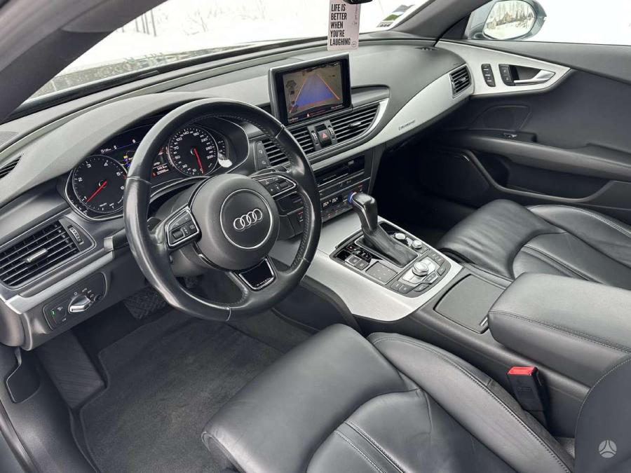 Grey Audi A7 Sportback 2015 in Vilnius, with an engine capacity of 2.97 L and mileage of 230 thousand km for 19450 €, photo 8 on AUTOMOTO.COM.LV