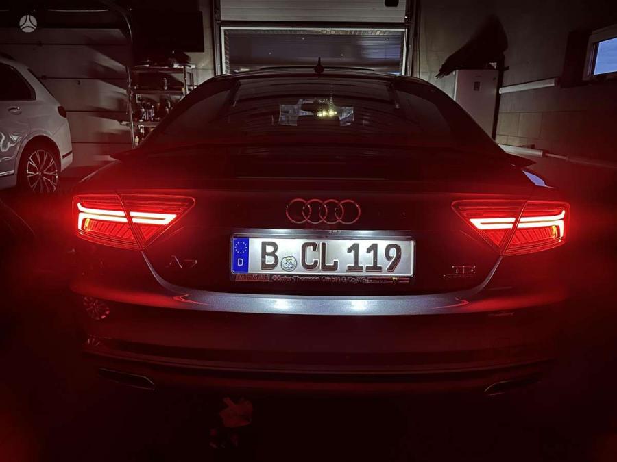 Grey Audi A7 Sportback 2015 in Vilnius, with an engine capacity of 2.97 L and mileage of 230 thousand km for 19450 €, photo 28 on AUTOMOTO.COM.LV