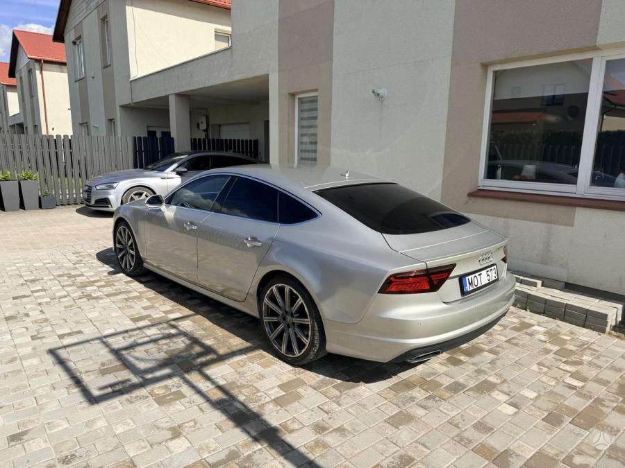 Grey Audi A7 Sportback 2015 in Vilnius, with an engine capacity of 2.97 L and mileage of 347 thousand km for 14500 €, photo 4 on AUTOMOTO.COM.LV