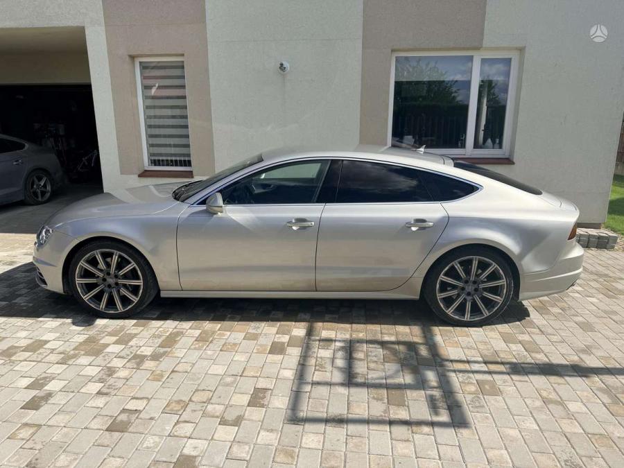 Grey Audi A7 Sportback 2015 in Vilnius, with an engine capacity of 2.97 L and mileage of 347 thousand km for 14500 €, photo 5 on AUTOMOTO.COM.LV