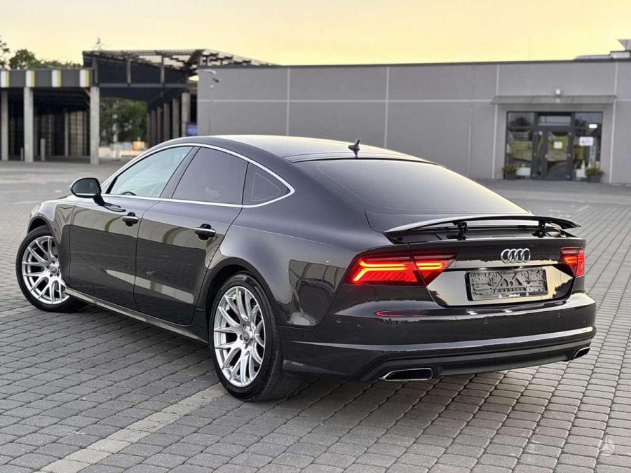 Серый Ауди А7 Спортбек 2015 в Расейняй, объемом двигателя 2.97 л и пробегом 374 тыс. км за 13900 €, фото 11 на AUTOMOTO.COM.LV