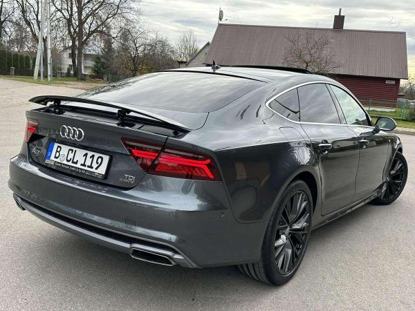 Grey Audi A7 Sportback 2015 in Vilnius, with an engine capacity of 2.97 L and mileage of 231 thousand km for 18750 €, photo 5 on AUTOMOTO.COM.LV