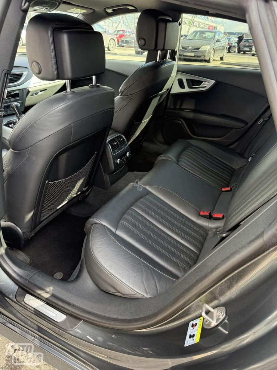 Grey Audi A7 Sportback 2016 in Klaipeda, with an engine capacity of 3.00 L and mileage of 210 thousand km for 22000 €, photo 17 on AUTOMOTO.COM.LV