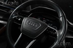 Pelēks Audi A7 Sportback 2018 Rīga, ar dzinēja tilpumu 3.00 L un nobraukumu 118 tūkst. km par 37500 €, foto 24 vietnē AUTOMOTO.COM.LV