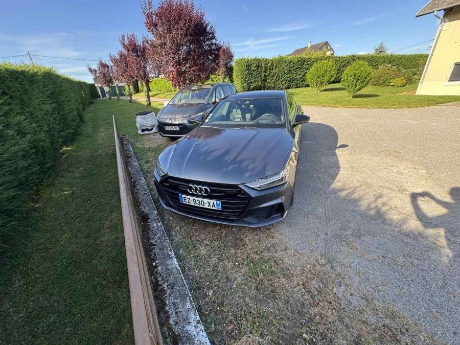 Grey Audi A7 Sportback 2018 in Siauliai, with an engine capacity of 0.00 L and mileage of 178 thousand km for 26000 €, photo 6 on AUTOMOTO.COM.LV