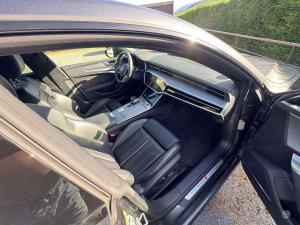 Grey Audi A7 Sportback 2018 in Siauliai, with an engine capacity of 0.00 L and mileage of 178 thousand km for 26000 €, photo 9 on AUTOMOTO.COM.LV
