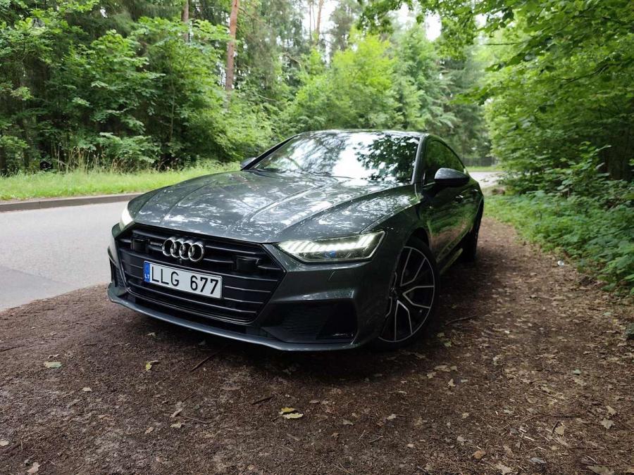 Grey Audi A7 Sportback 2018 in Vilnius, with an engine capacity of 2.97 L and mileage of 76 thousand km for 37000 €, photo 3 on AUTOMOTO.COM.LV
