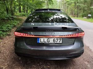 Grey Audi A7 Sportback 2018 in Vilnius, with an engine capacity of 2.97 L and mileage of 76 thousand km for 37000 €, photo 8 on AUTOMOTO.COM.LV