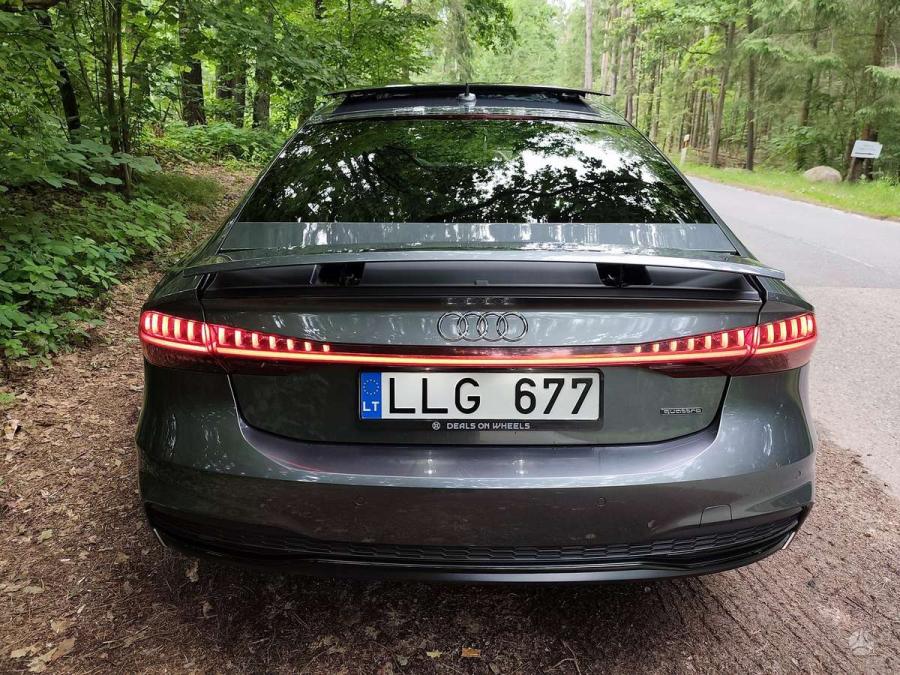 Grey Audi A7 Sportback 2018 in Vilnius, with an engine capacity of 2.97 L and mileage of 76 thousand km for 37000 €, photo 8 on AUTOMOTO.COM.LV