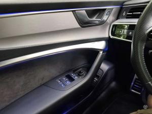 Grey Audi A7 Sportback 2018 in Vilnius, with an engine capacity of 2.97 L and mileage of 76 thousand km for 37000 €, photo 14 on AUTOMOTO.COM.LV