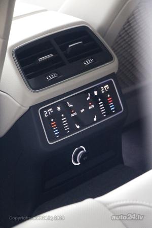 Grey Audi A7 Sportback 2018 in Tallinn, with an engine capacity of 3.00 L and mileage of 235 thousand km for 33500 €, photo 17 on AUTOMOTO.COM.LV