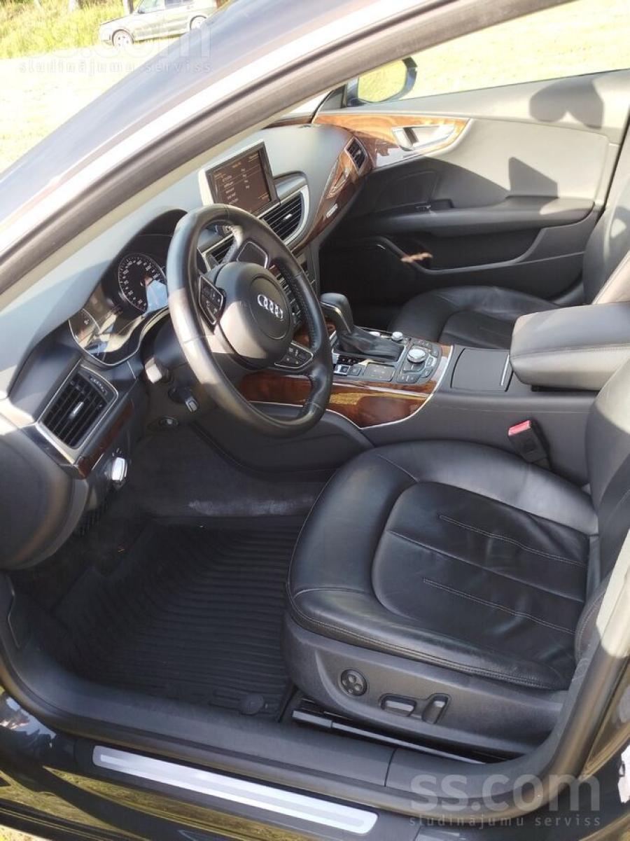 Pelēks Audi A7 Sportback 2010 Liepāja, ar dzinēja tilpumu 3.00 L un nobraukumu 275 tūkst. km par 10800 €, foto 12 vietnē AUTOMOTO.COM.LV