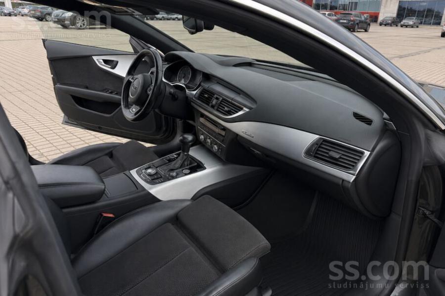 Grey Audi A7 Sportback 2011 in Riga, with an engine capacity of 3.00 L and mileage of 309 thousand km for 13900 €, photo 8 on AUTOMOTO.COM.LV