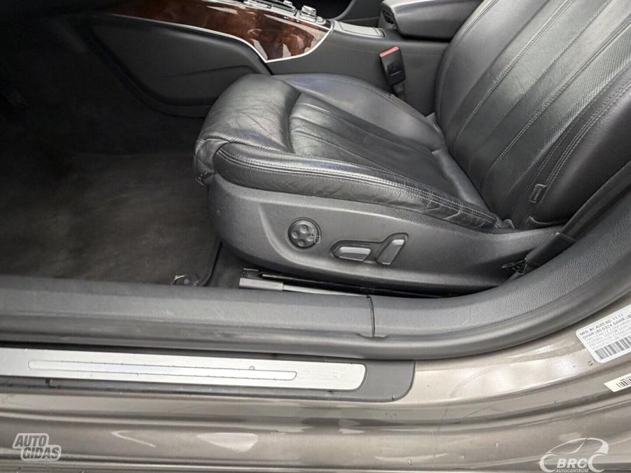 Grey Audi A7 Sportback 2012 in Avizieniai, with an engine capacity of 3.00 L and mileage of 226 thousand km for 10900 €, photo 23 on AUTOMOTO.COM.LV