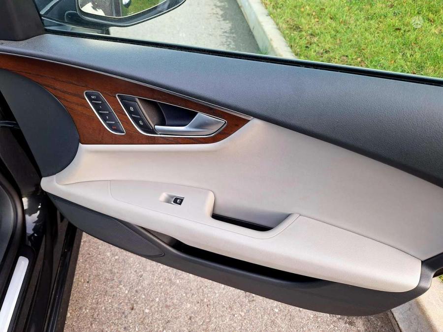 Pelēks Audi A7 Sportback 2015 Klaipėda, ar dzinēja tilpumu 3.00 L un nobraukumu 200 tūkst. km par 15700 €, foto 31 vietnē AUTOMOTO.COM.LV