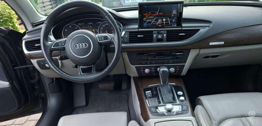 Grey Audi A7 Sportback 2015 in Klaipeda, with an engine capacity of 3.00 L and mileage of 200 thousand km for 15600 €, photo 13 on AUTOMOTO.COM.LV