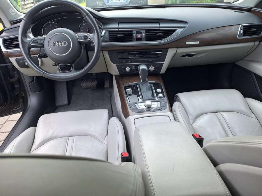 Grey Audi A7 Sportback 2015 in Klaipeda, with an engine capacity of 3.00 L and mileage of 200 thousand km for 15600 €, photo 15 on AUTOMOTO.COM.LV