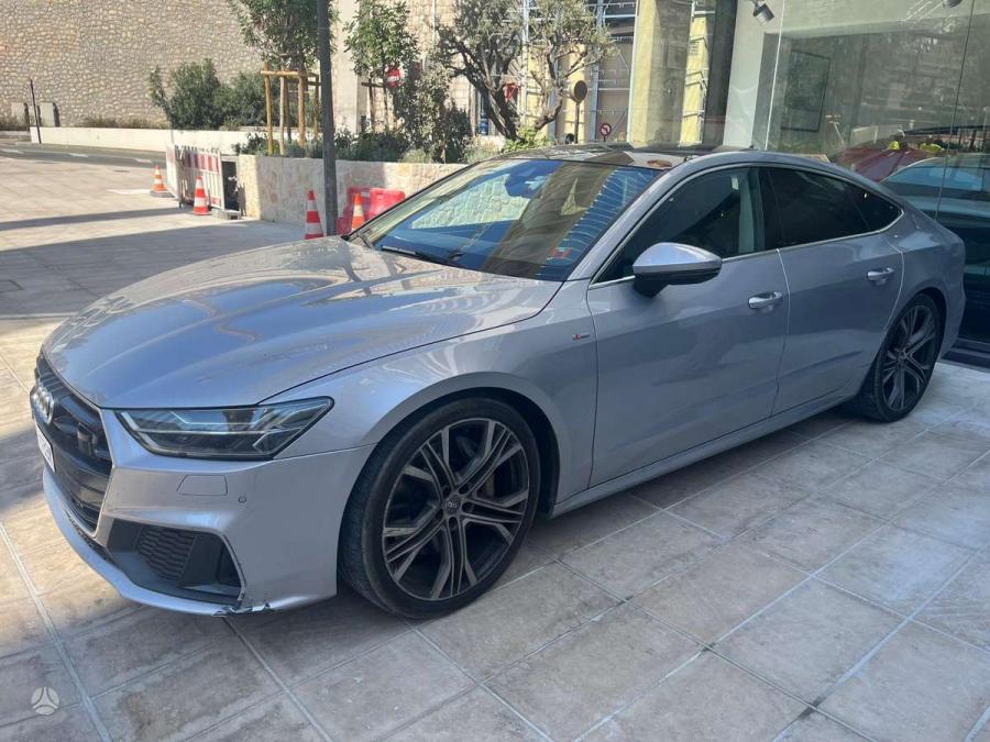 Grey Audi A7 Sportback 2018 in Vilnius, with an engine capacity of 3.00 L and mileage of 202 thousand km for 22390 €, photo 1 on AUTOMOTO.COM.LV