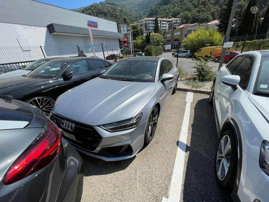 Grey Audi A7 Sportback 2018 in Vilnius, with an engine capacity of 3.00 L and mileage of 202 thousand km for 22390 €, photo 4 on AUTOMOTO.COM.LV