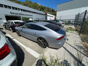 Grey Audi A7 Sportback 2018 in Vilnius, with an engine capacity of 3.00 L and mileage of 202 thousand km for 22390 €, photo 7 on AUTOMOTO.COM.LV